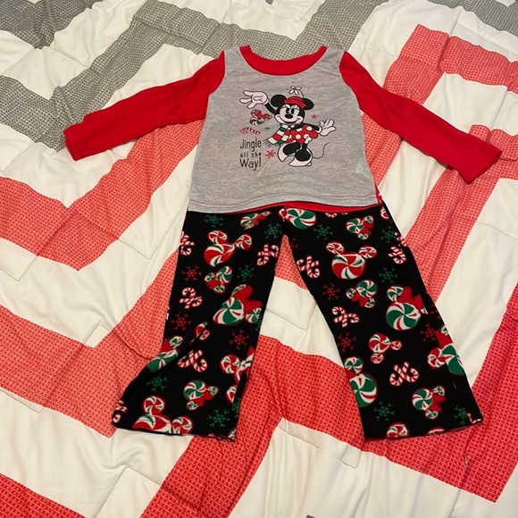Disney | Pajamas | Disney Christmas Pajama Set | Poshmark